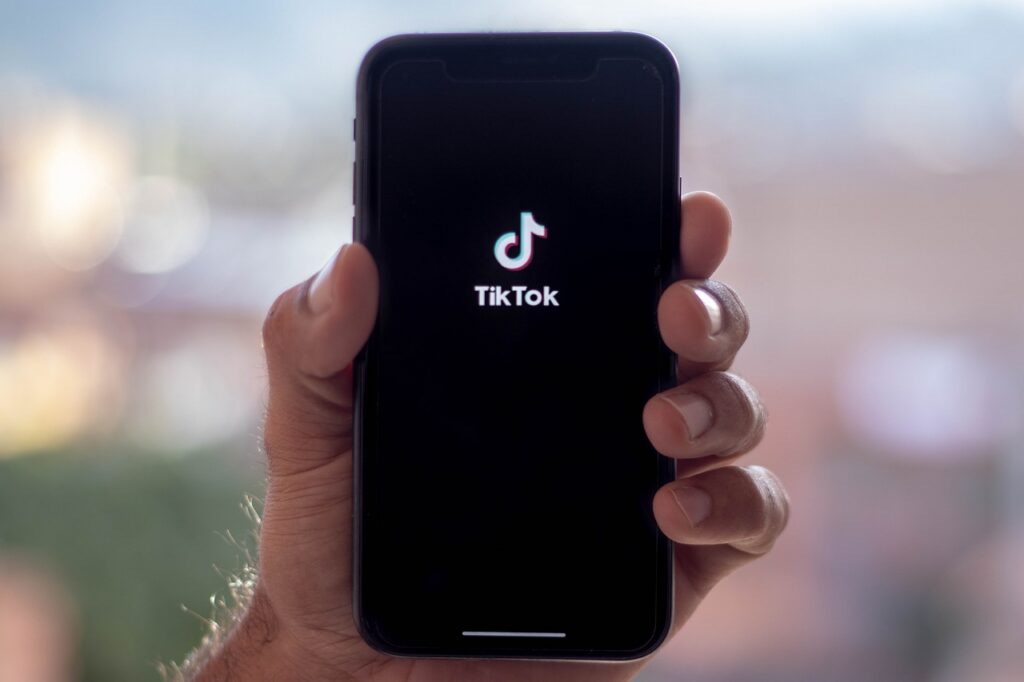 Vídeos de tendências do TiK ToK: 14 dicas para criar os melhores ...